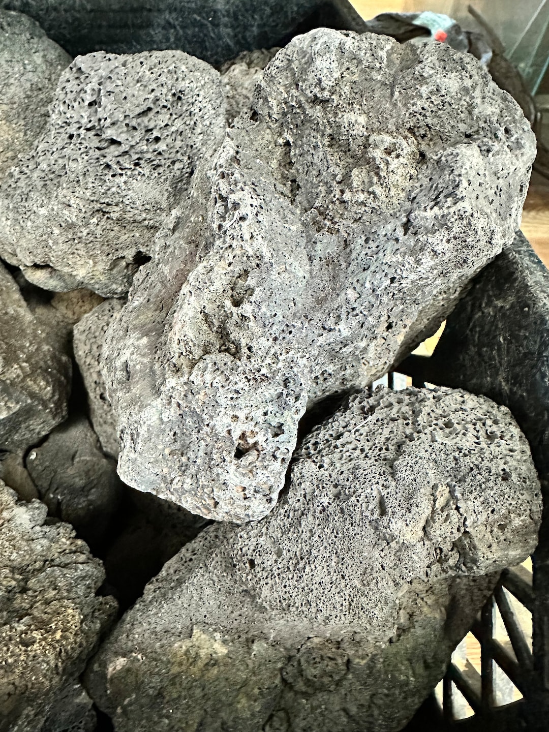 Premium Icelandic Lava Stone for Aquascaping - Natural Aquarium Decor ...