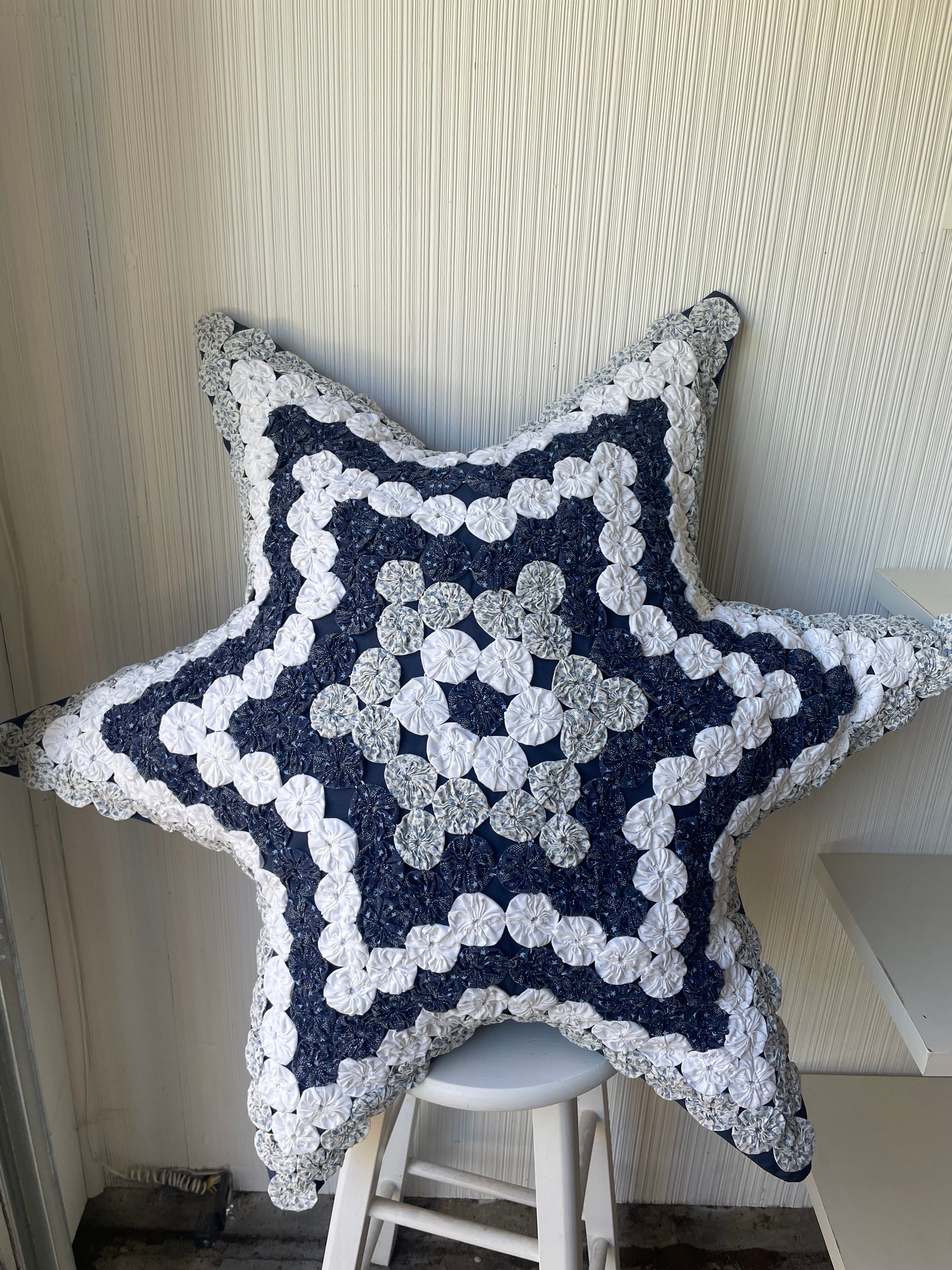 Vintage Yo-yo Star Pillow: Handmade Blue & White Quilt Cushion - Etsy