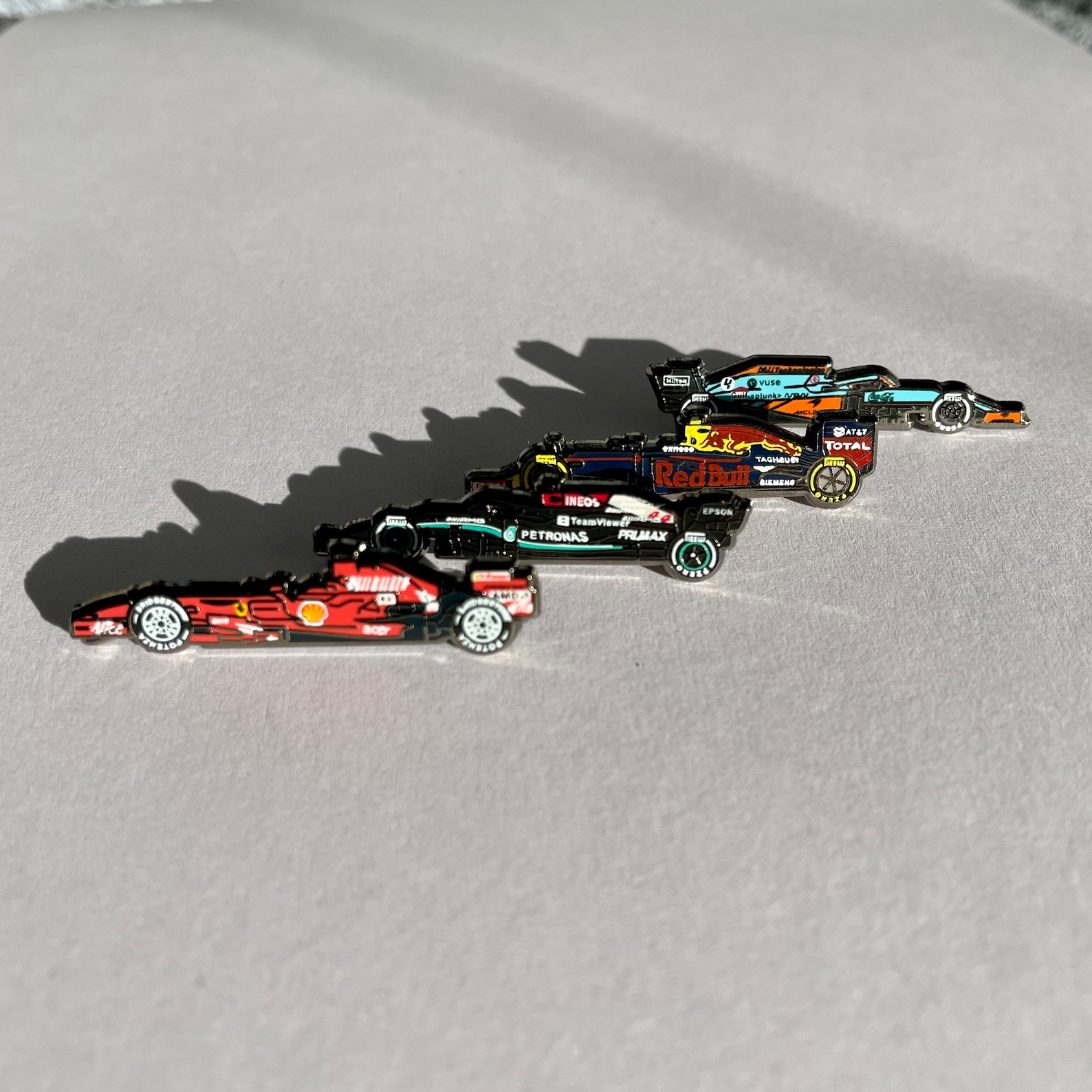 Formula 1 Enamel Pins: Mercedes, Red Bull, Mclaren, Ferrari. - Etsy