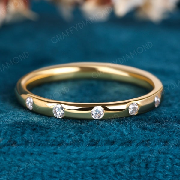 Flush Set Ring - Etsy