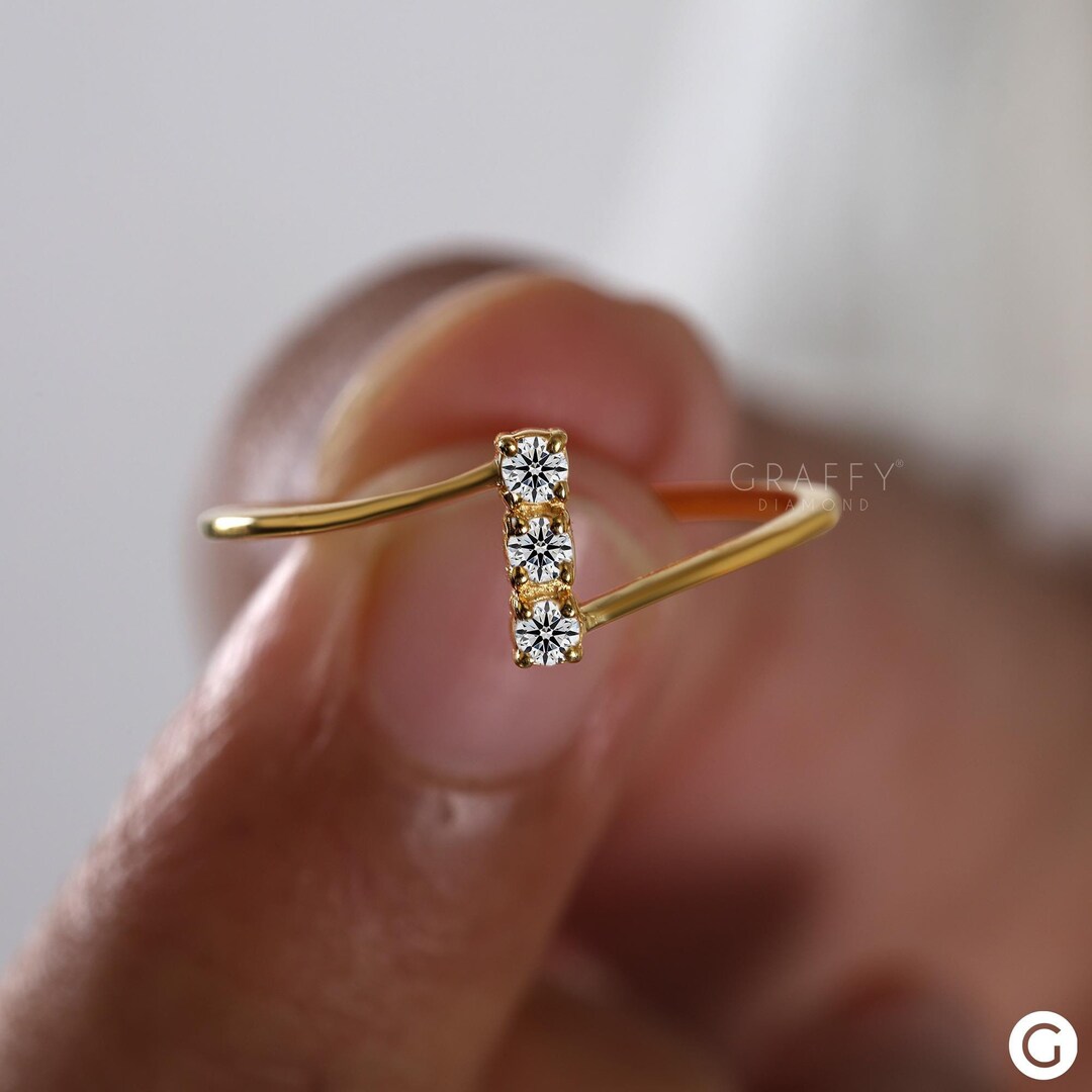 Vertical Three Stone Engagement Ring Bypass Diamond Solitaire Ring ...