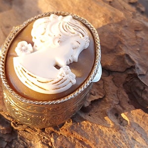 Rare Small Vintage Cameo Pill Box - Etsy