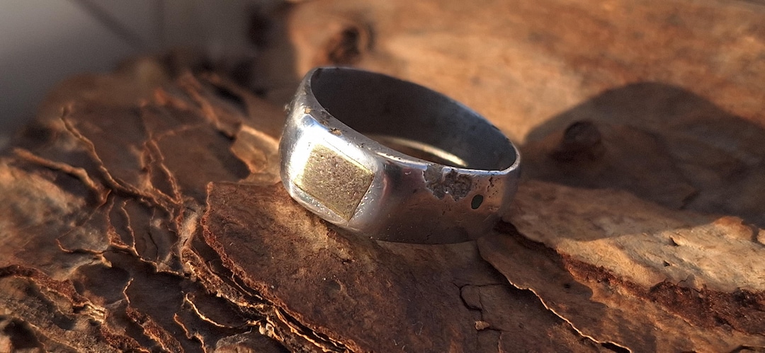 WWI Soldiers Ring, Trench Rings With Brass Insert and Ornaments ...