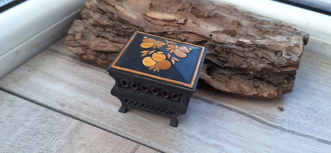 Vintage Small Plastic Soviet Jewelry Box. A Beautiful Box for ...