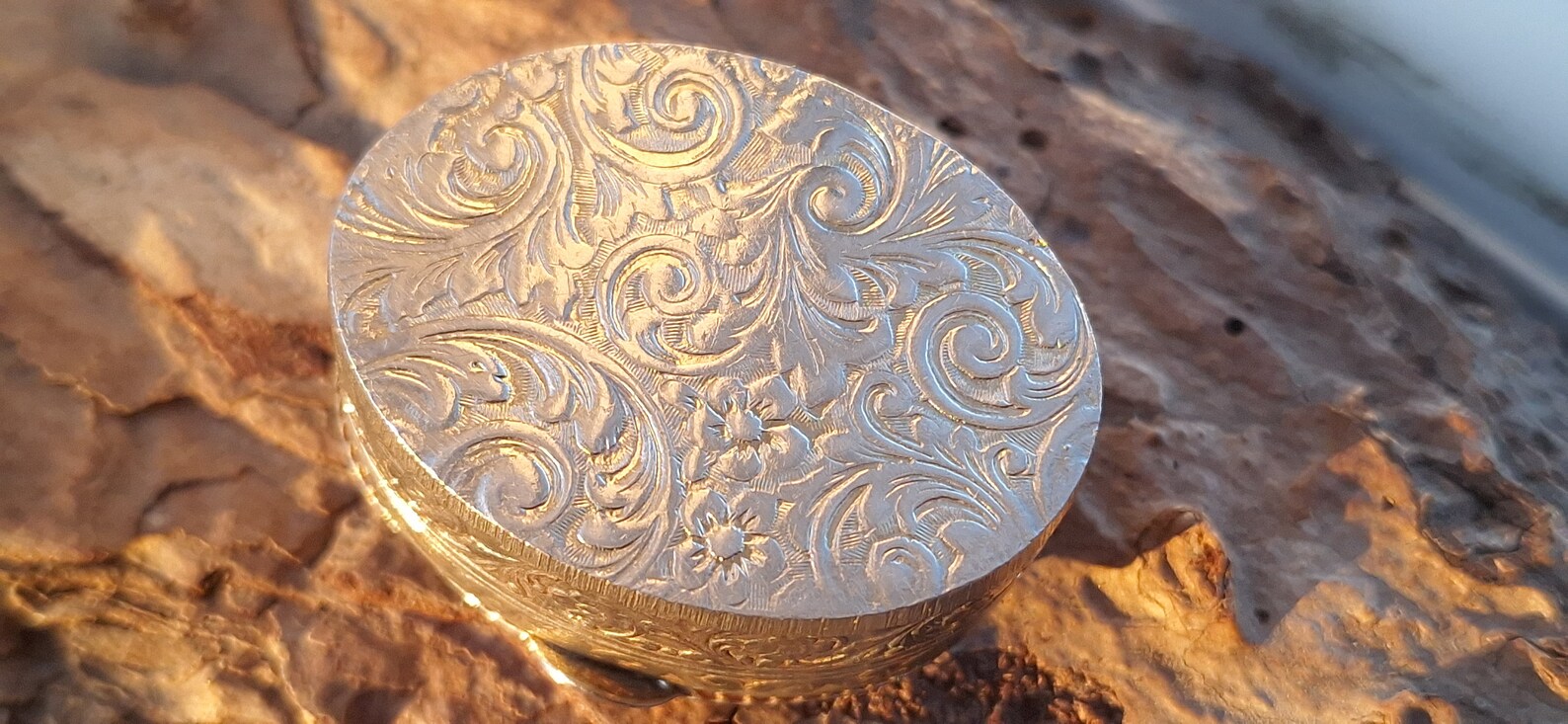 Rare Small Vintage Cameo Pill Box - Etsy