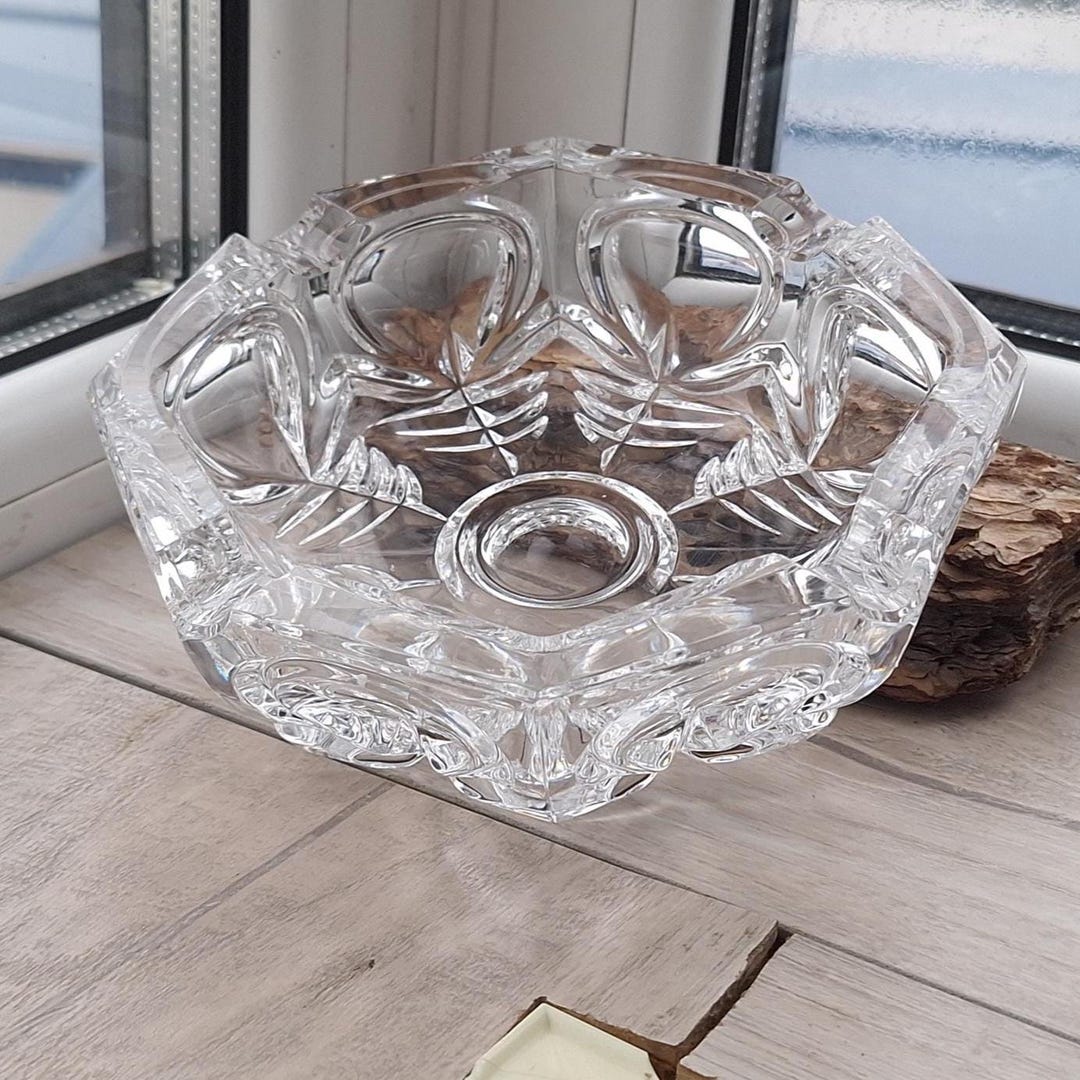 Large Massive Vintage USSR Crystal Ashtray With Patterns, Diameter 17 ...