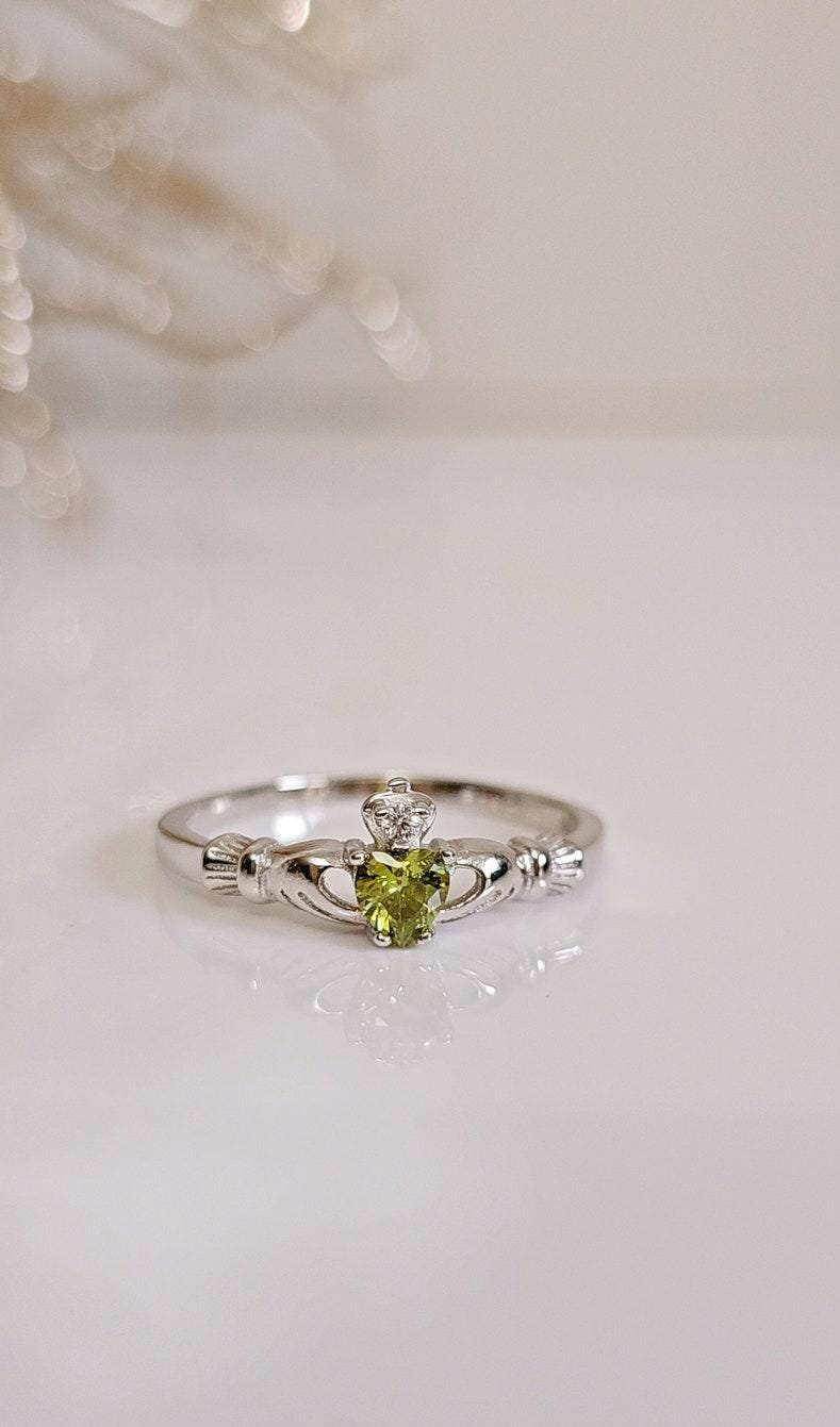 Sterling Silver Claddagh Ring: Peridot CZ Irish Love Ring - Etsy
