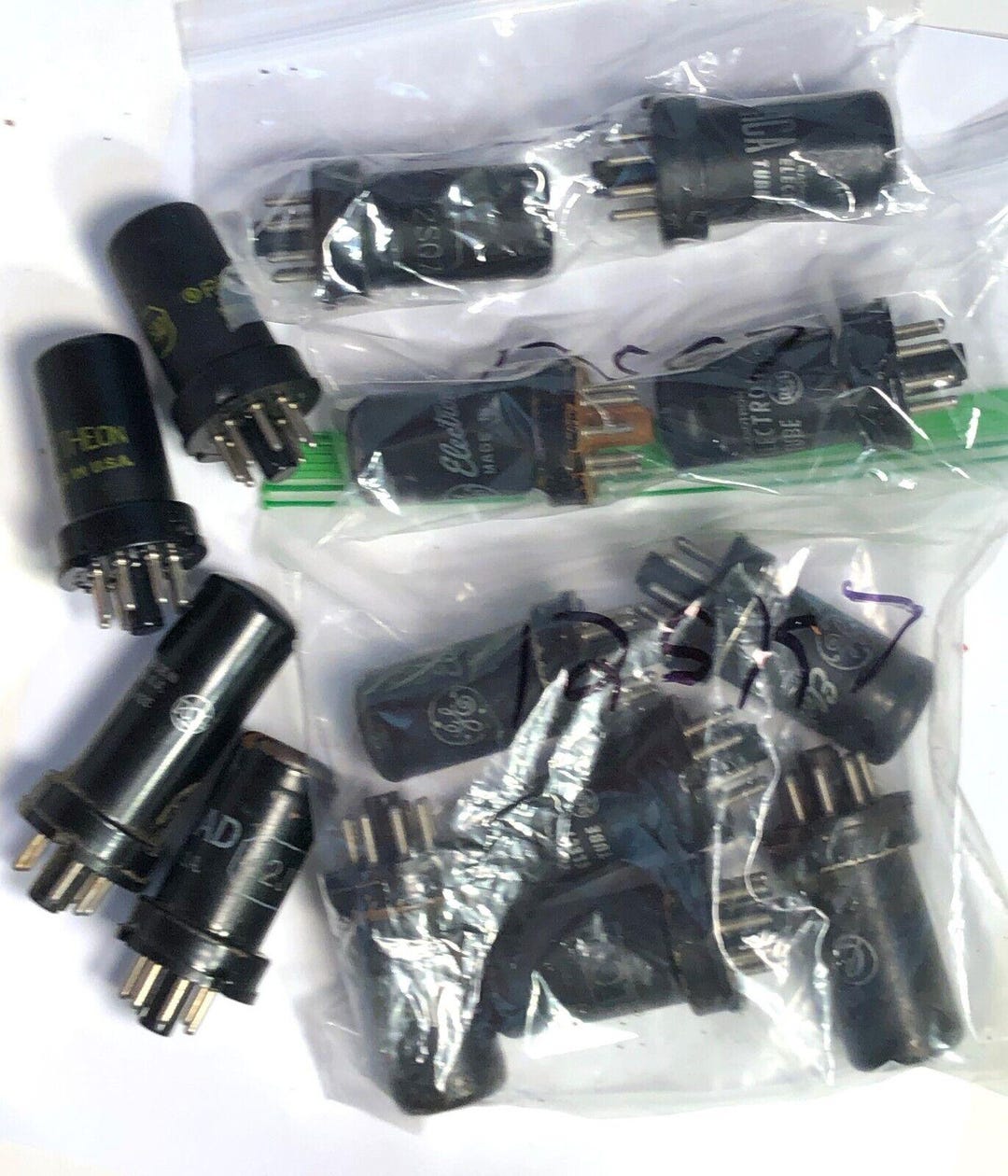 14 12 Volt Radio Amplifier Electron Metal Vacuum Tubes Raytheon 12SK7 ...