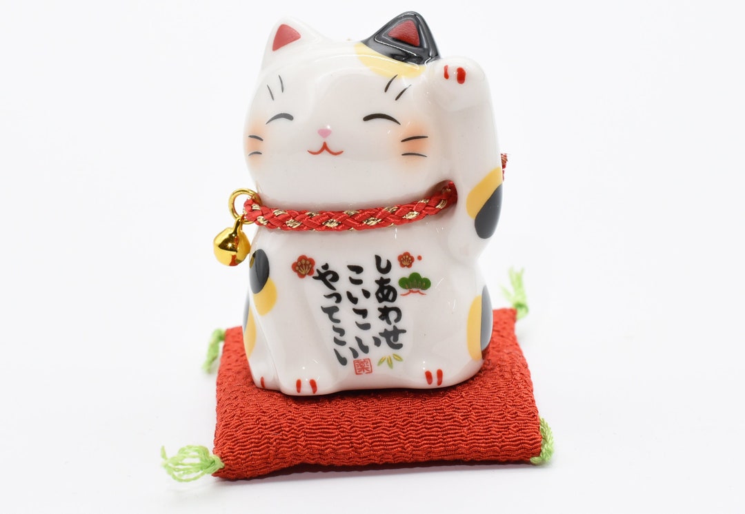 Maneki Neko Calico Color Beckoning Cat Lucky Cat for Good Luck H6.0cm ...