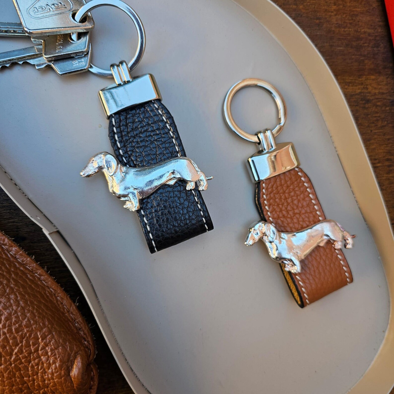 Handmade Dachshund Keychain: Silver-plated Pewter Dog Keyring - Etsy