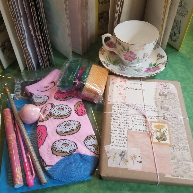 Blind Date With A Junk Journal Box Journaling Gift Box With Teacup, Tea ...
