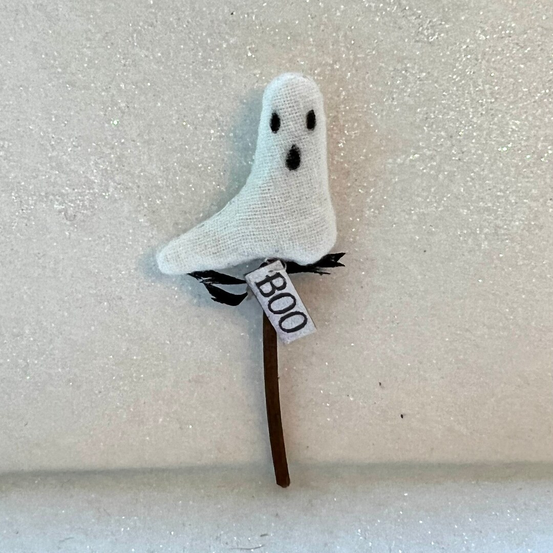 Primitive Spooky Ghost Stick, 1/12th Scale Dollshouse Miniatures - Etsy