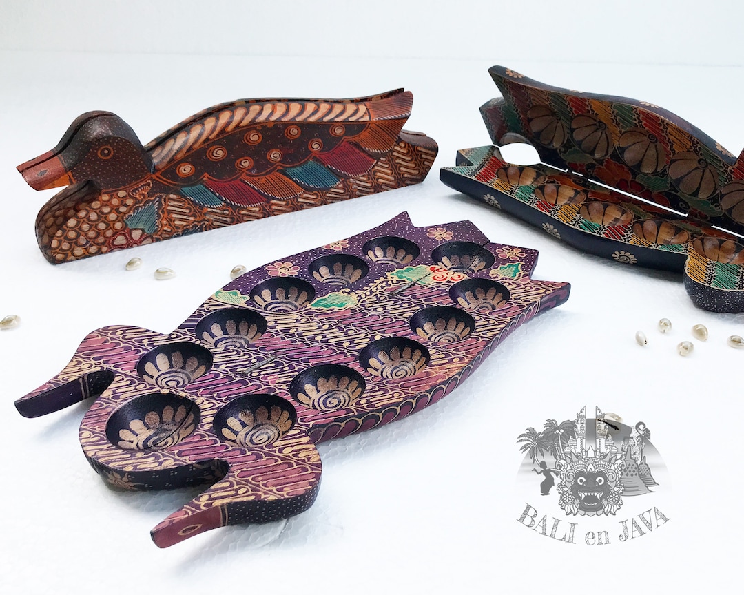 Vintage Foldable Mancala Board Game: Handmade Batik Wooden Congkak - Etsy