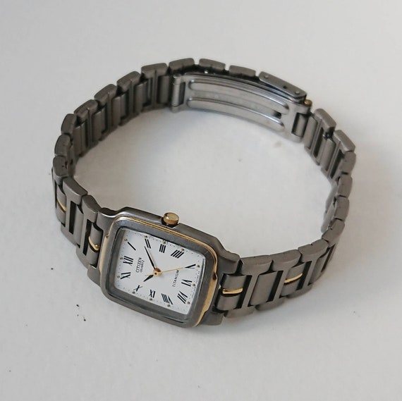 Vintage Citizen Titanium Tank 90s Unique - Gem