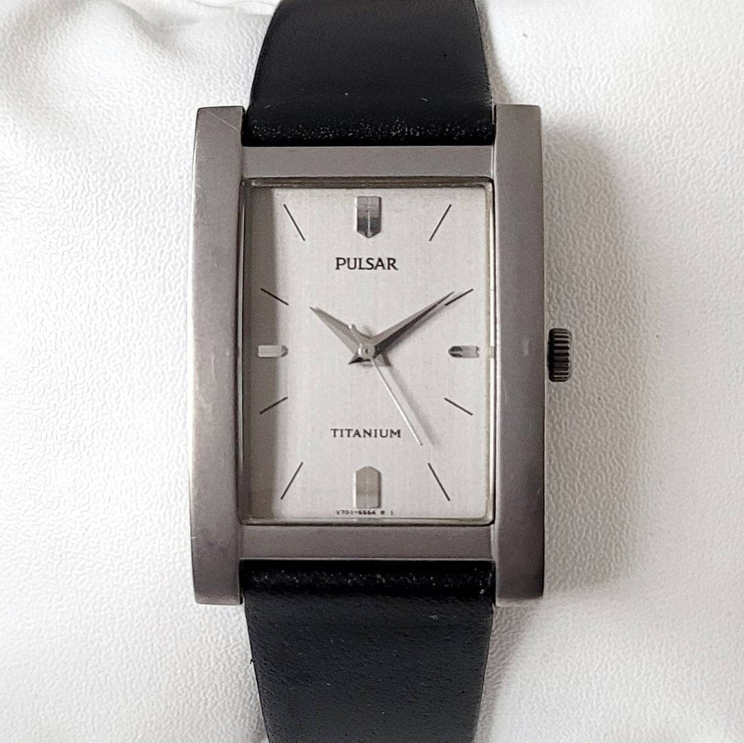 Vintage Pulsar Titanium Tank 90s by Seiko - Etsy