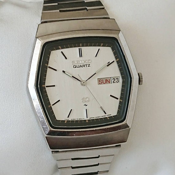 Vintage Seiko SQ 90s Unusual Design - Gem