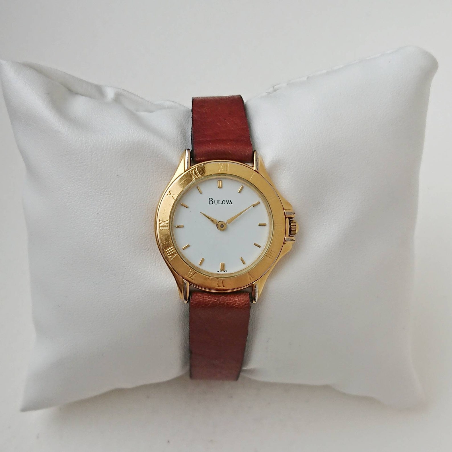 Vintage Bulova Gold Roman Numerals on Bezel 90s Rare - Etsy
