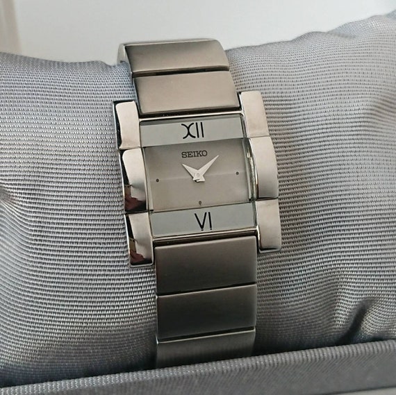 Vintage Seiko Gray 90s Unique - Gem