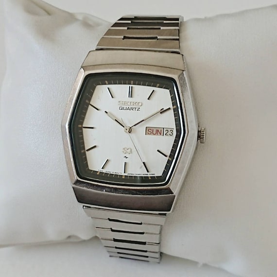 Vintage Seiko SQ 90s Unusual Design - Gem
