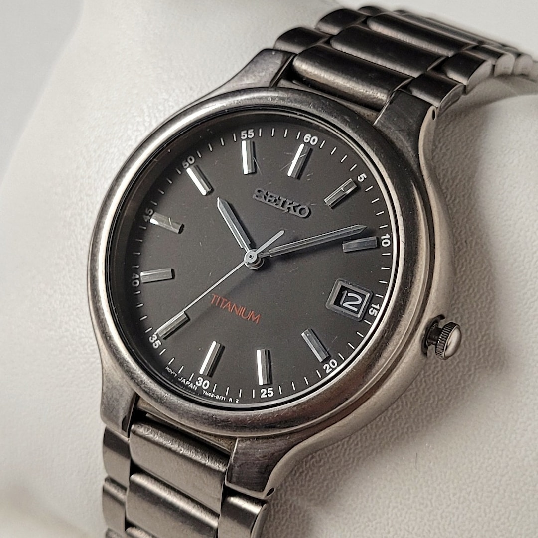 Vintage Seiko Titanium Red 90s High Condition - Etsy