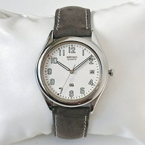Vintage Seiko White 90s Ultra Rare - Gem