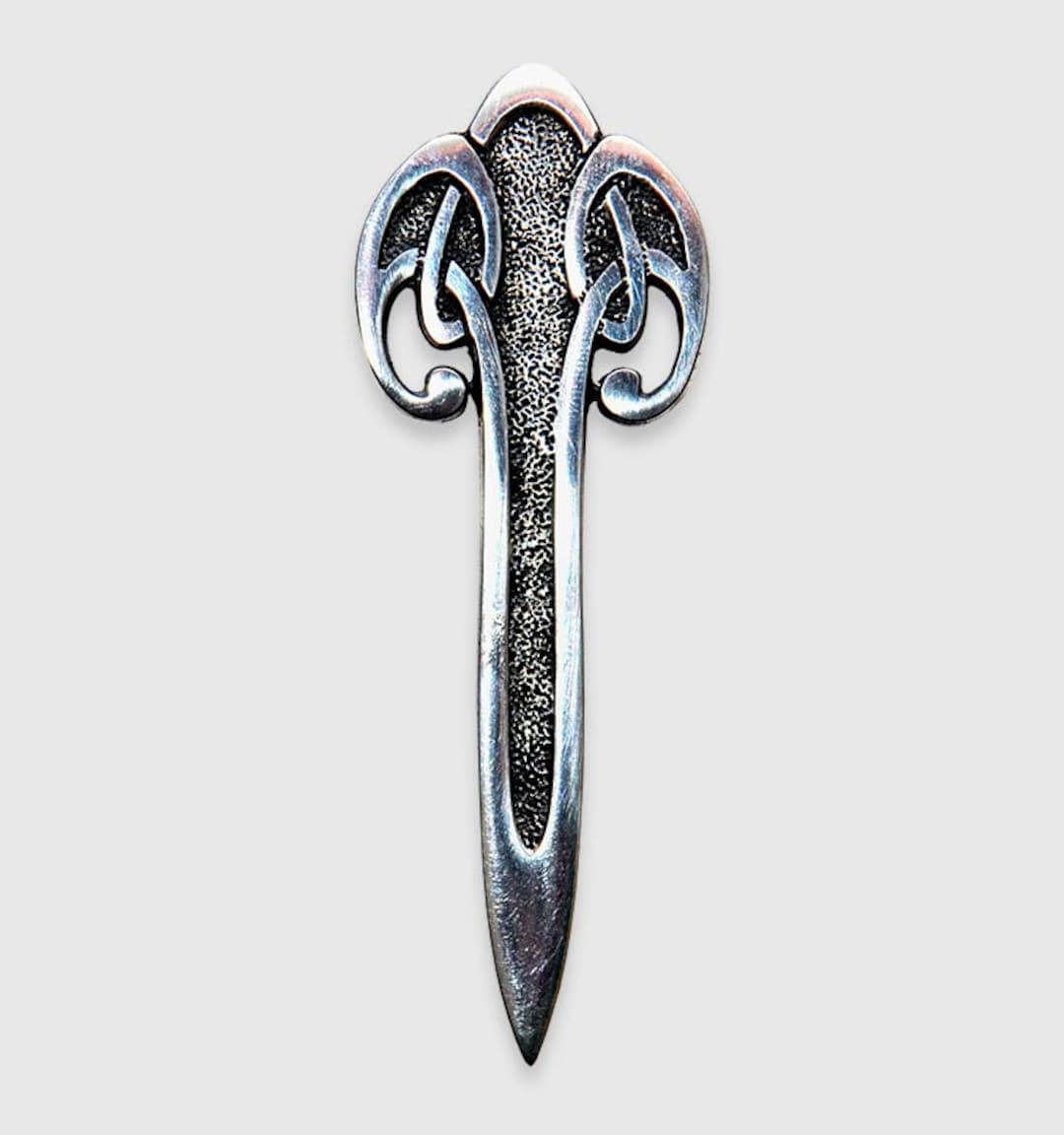 Large Knot Kilt Pin - Etsy