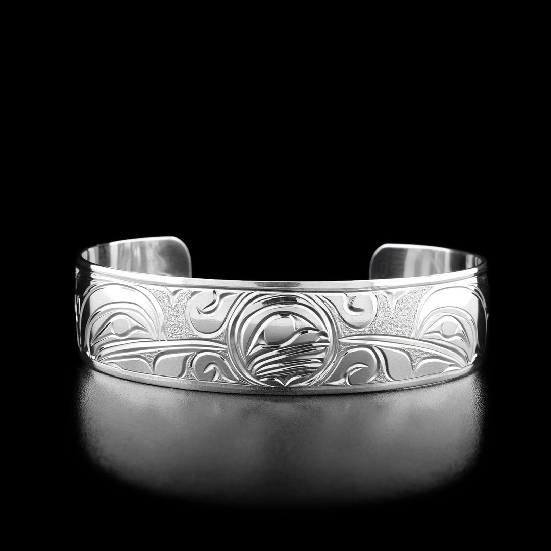 Canadian First Nations, Hand Carved Sterling Silver 5/8" Hummingbird ...