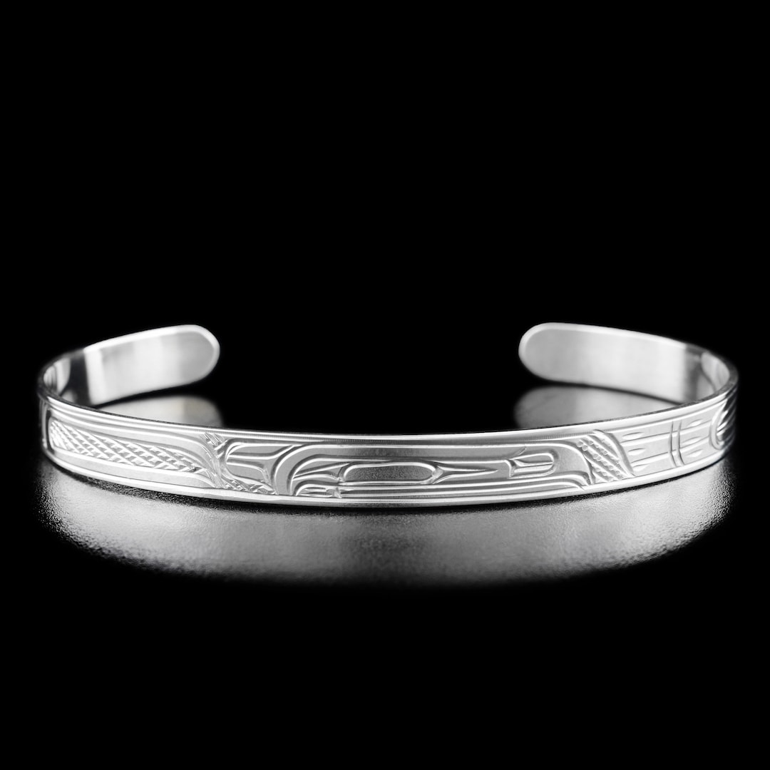 Canadian First Nations, Hand Carved Sterling Silver 1/4" Raven Cuff ...