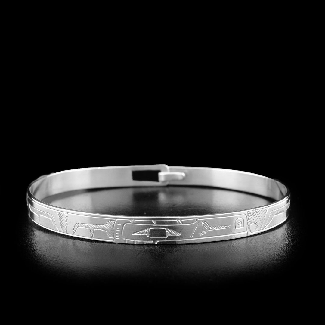 Canadian First Nations, Hand Carved Sterling Silver 3/16" Raven Clasp ...