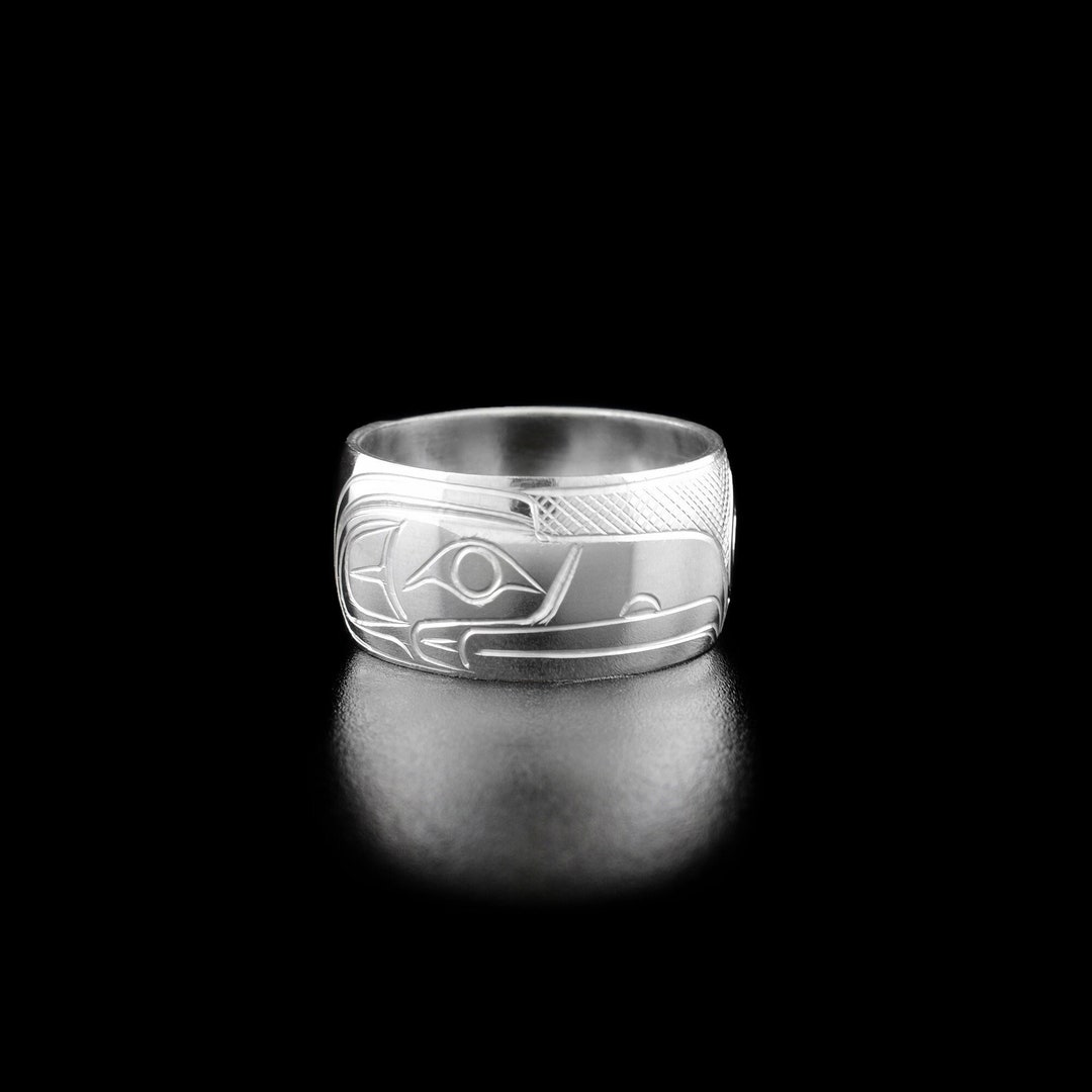Canadian First Nations Hand Carved Sterling Silver 3 8 Raven Ring canadian-first-nations-hand-carved-sterling-silver-3-8-raven-ring