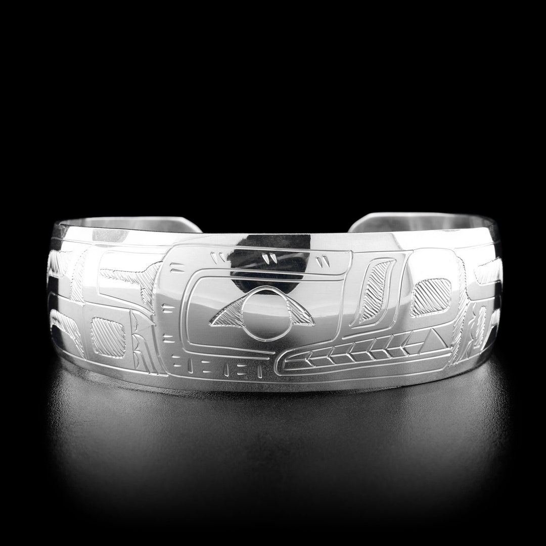 Canadian First Nations, Hand Carved Sterling Silver 7/8 Wolf Cuff ...