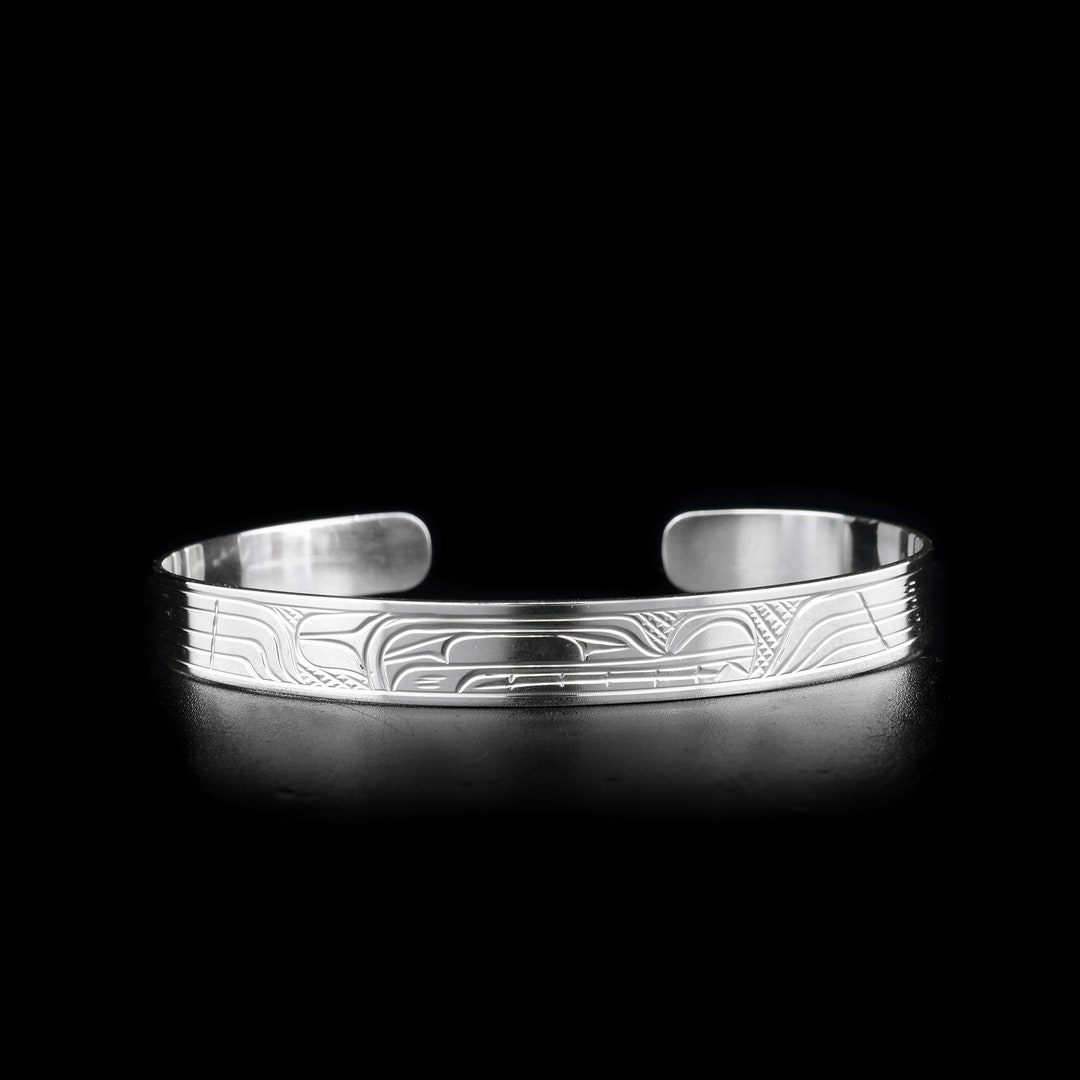 Northwest Coast Indigenous, Hand Carved 3/8" Large Wolf Sterling Silver ...