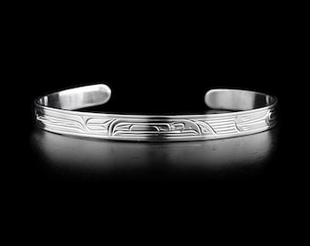 Northwest Coast Indigenous, Hand Carved Sterling Silver 1/4" Raven and ...