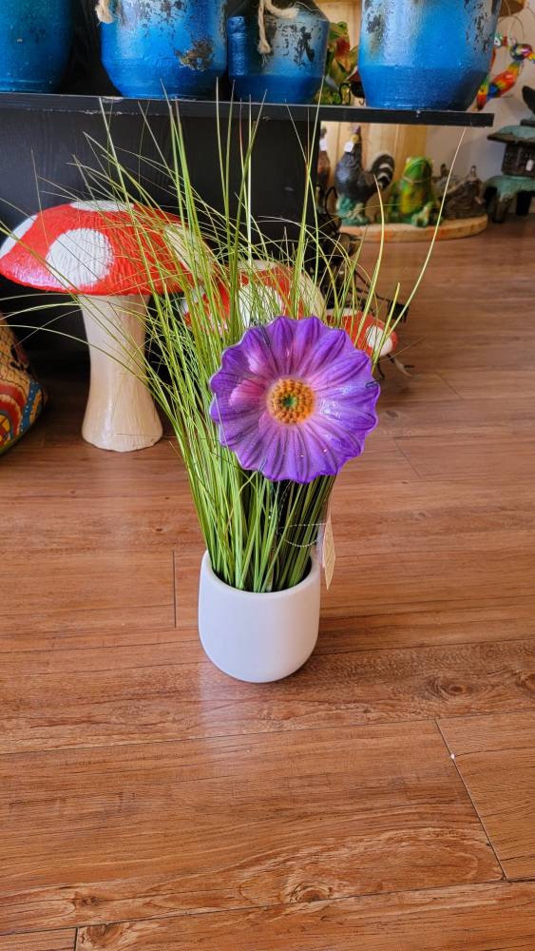 SOLAR LIGHT - Mini Daisy Stake Outdoor Solar Light - Etsy