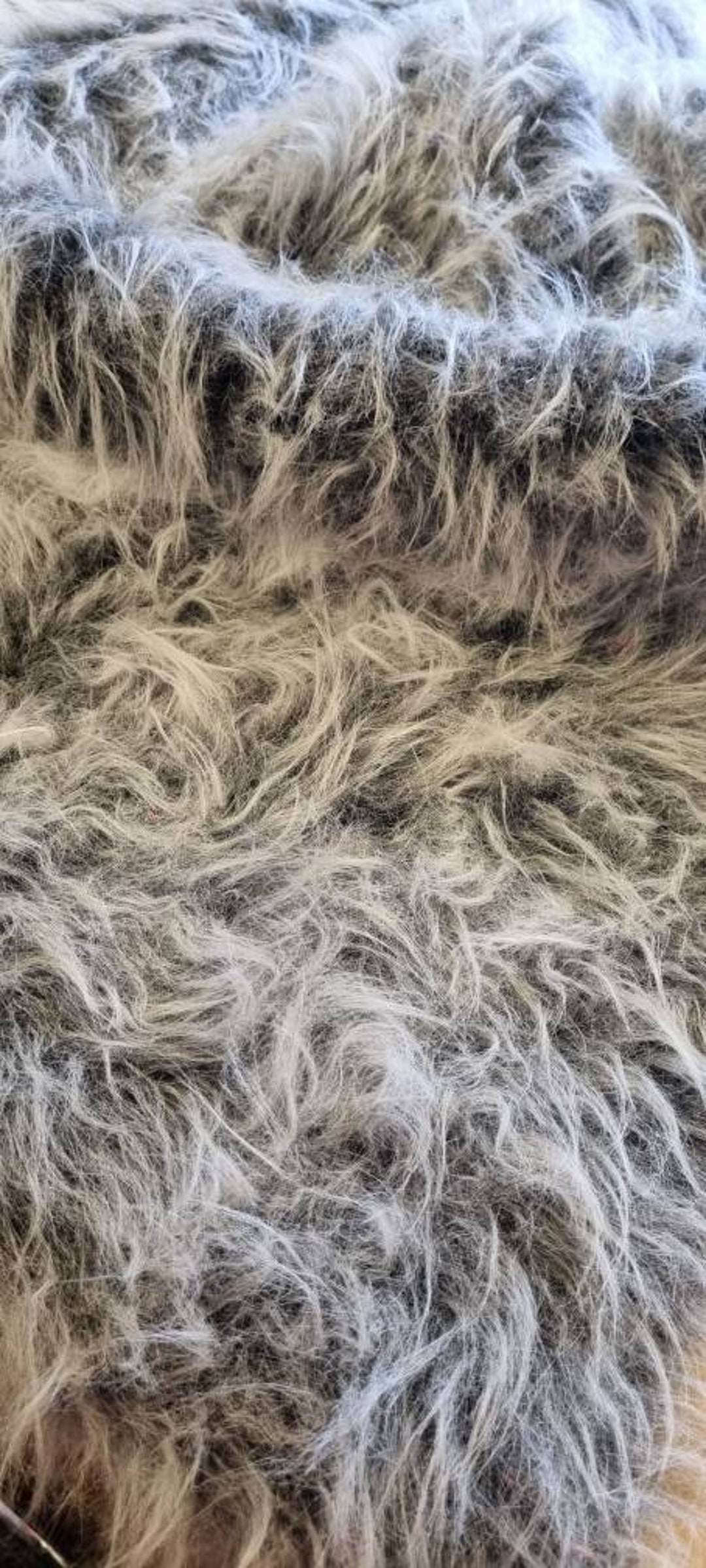 Frosted Grey Shaggy Faux Fur Fabric: Long Pile Acrylic Bear Fabric ...
