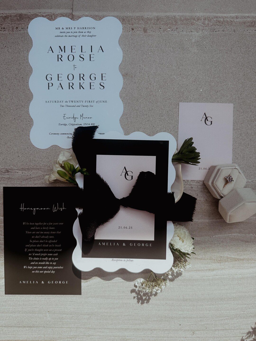 EVERLY - Curved Wedding Invitation Suite | Luxury Invitations | With ...