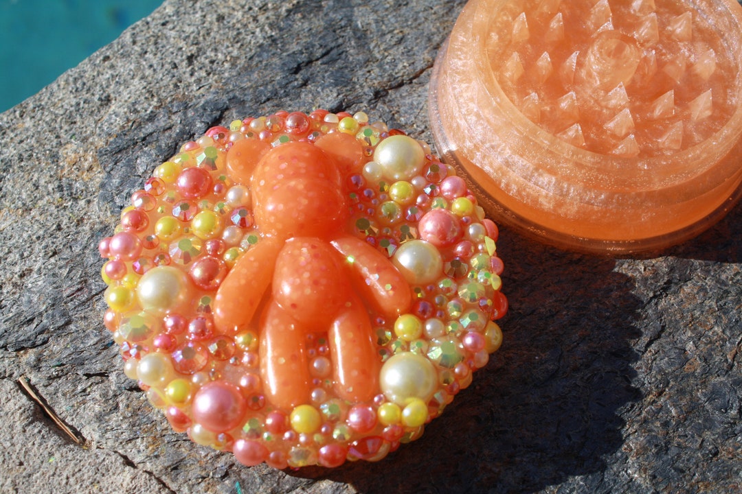 Orange Bear Grinder, # 28, Girly Grinder, Sparkle, Party Girl, Herb ...