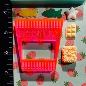 Ramen Noodle Silicone Backed Shaker for Resin - Etsy