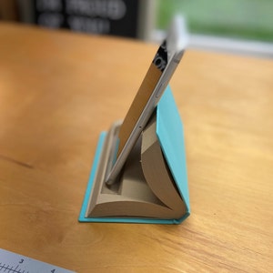 Open Book Phone Stand - Show Your Passion for Reading With This Phone ...