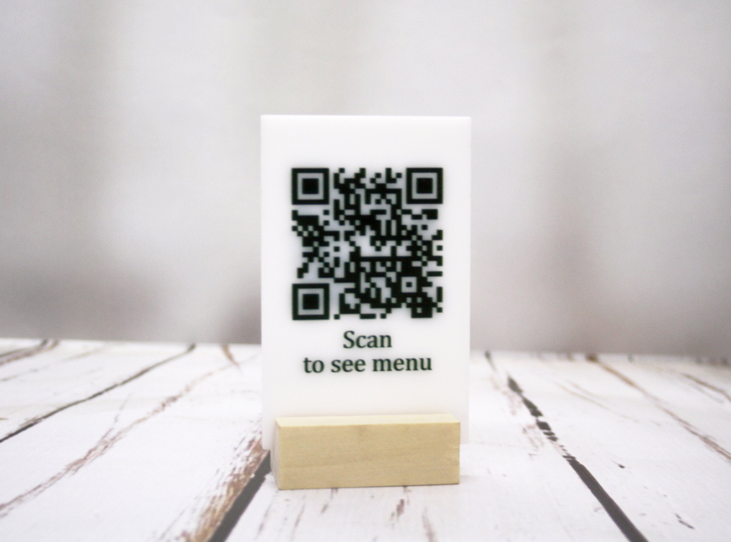 Letrero de código QR acrílico personalizado con soporte de madera ...