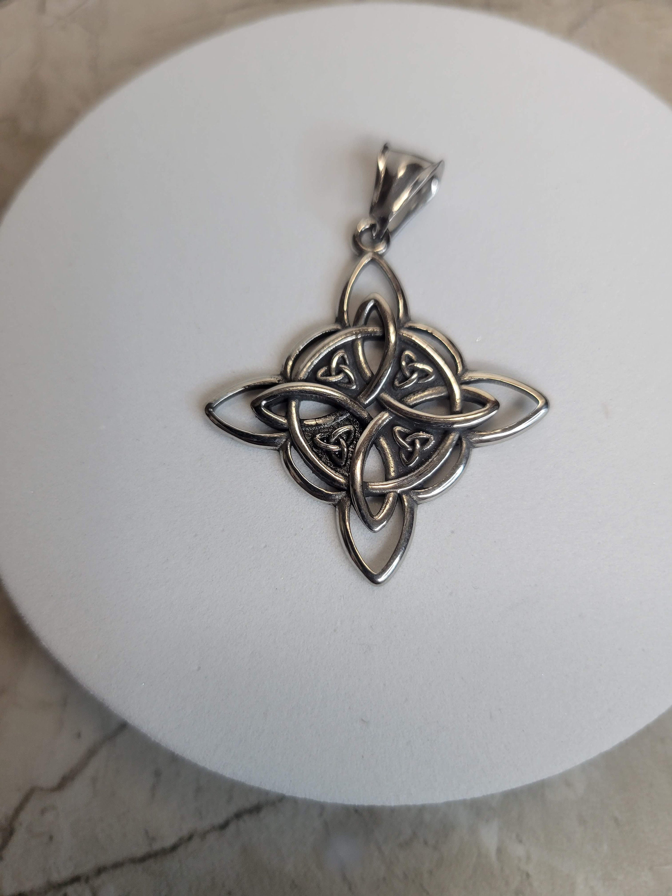 Witches Knot Necklace, Protection Charm Necklace, Witches Necklace ...