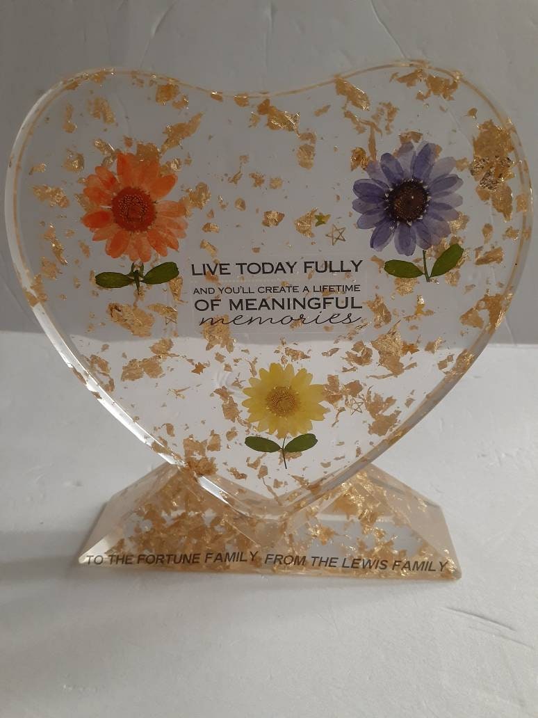 Love Heart Flowered Resin Art. for Wife, Daughter.gift for Friend ...