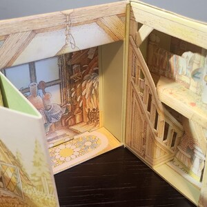 Fairytale House Fold-out Story. the Three Little Pigs, Vintage, 1982 ...