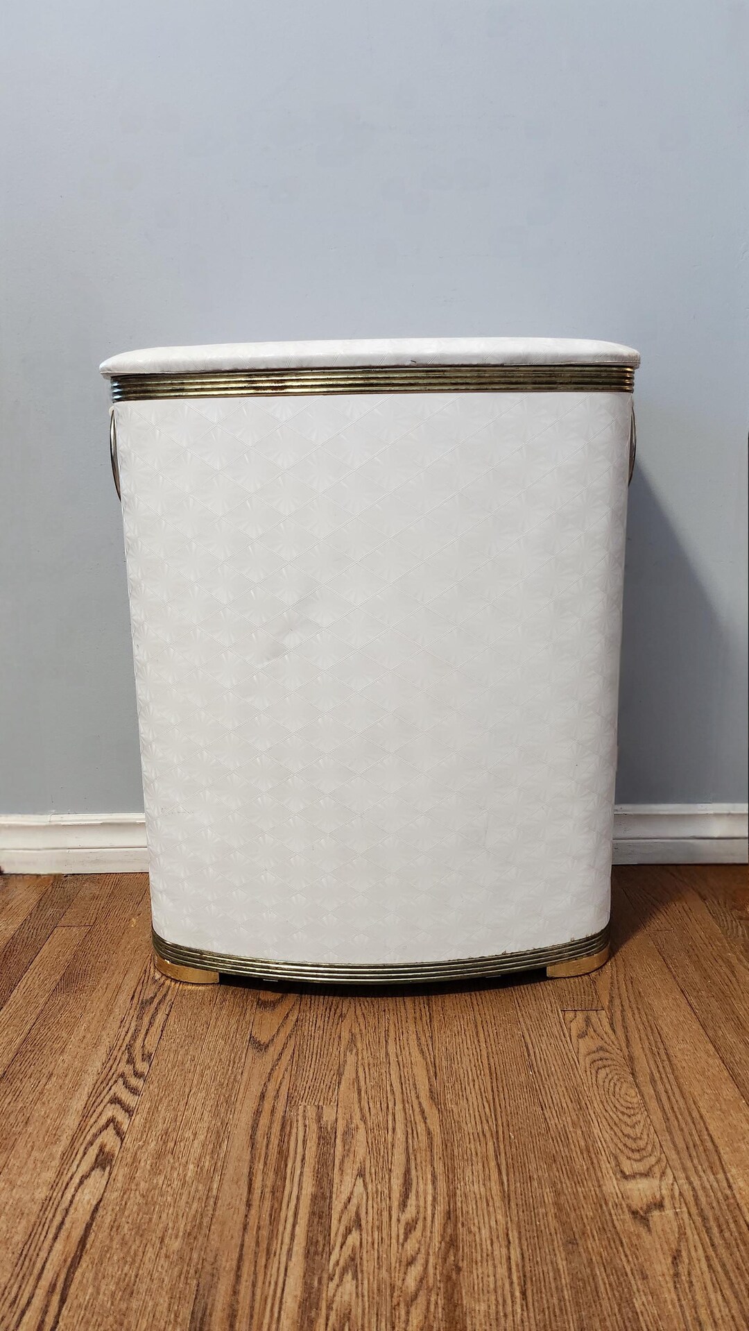 Laundry Hamper. Vintage, 1960s, Pearl, Vinyl Over Metal, Gold, Made in ...