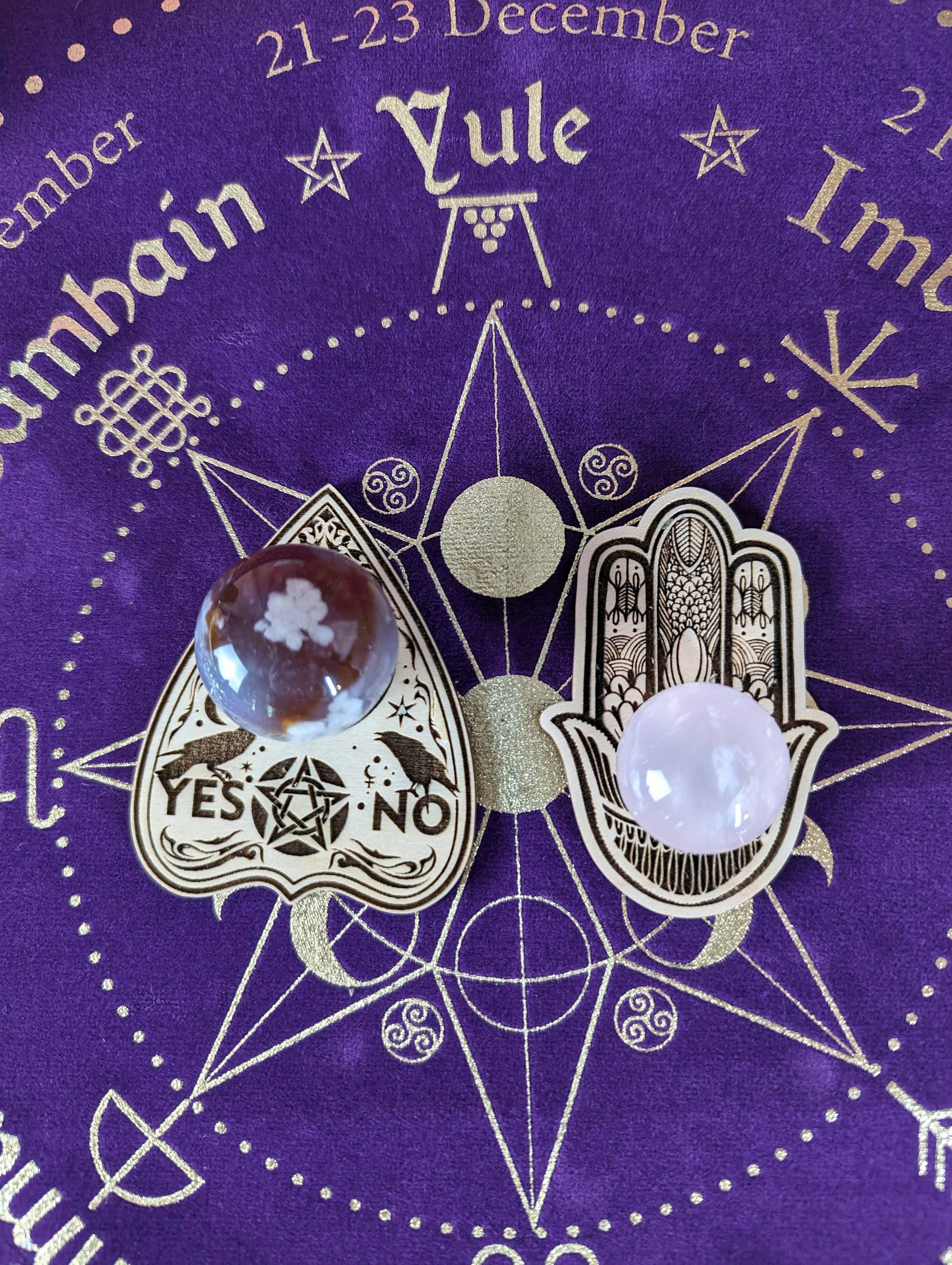 Small Wooden Mystical Sphere Holders Crystal Sphere Stand Spiritual ...