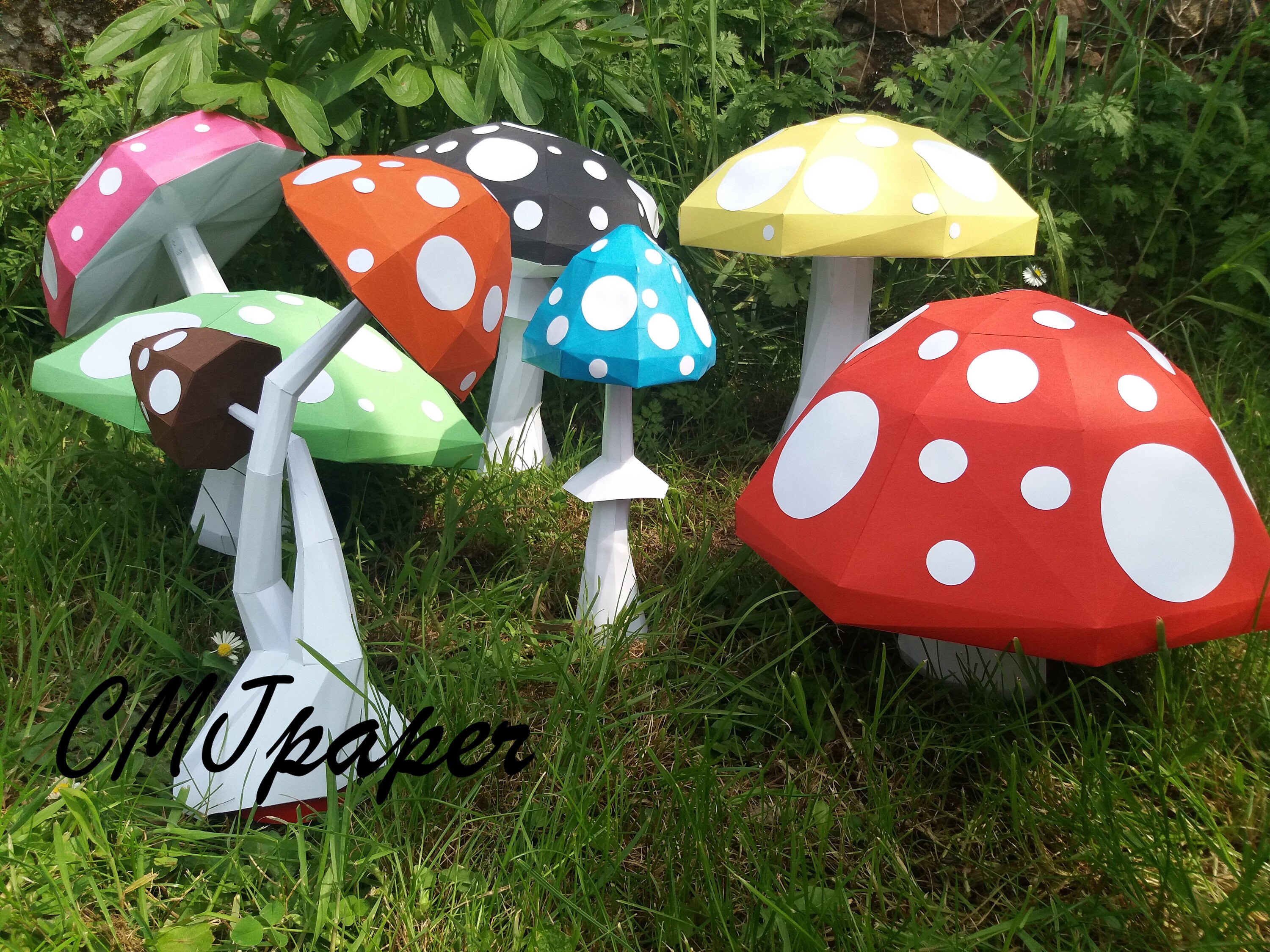 PAPERCRAFT Set of 7 Giant MUSHROOMS Decorations to Make Yourself Paper ...