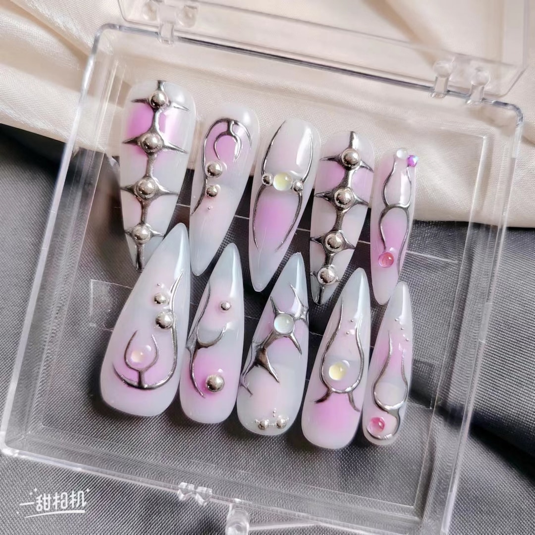 Custom Press on Nails/party Press on Nails/flakes for Nails/press on Nails/wedding Nails Gift ...