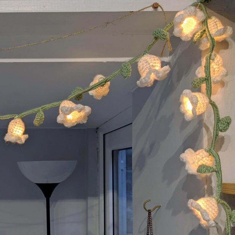 Crochet Flower Vine Fairy Lights Pattern - Etsy