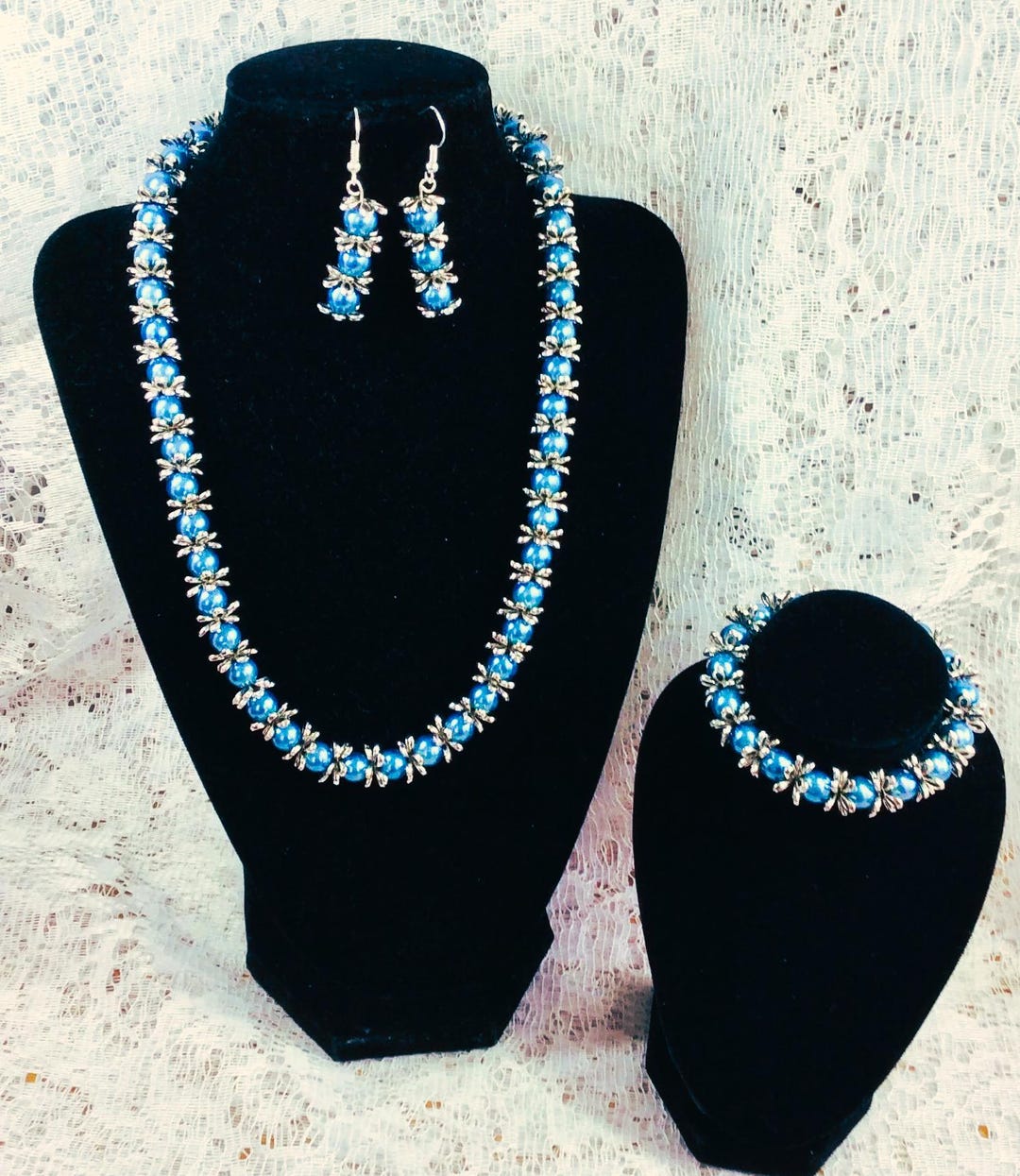 Blue Beaded Jewelry Set: Silver Flower Necklace, Bracelet & Earrings - Etsy