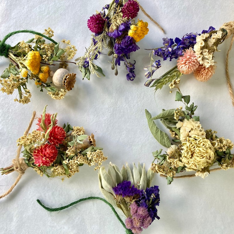 Tiny Dry Bouquet for Favors - Etsy